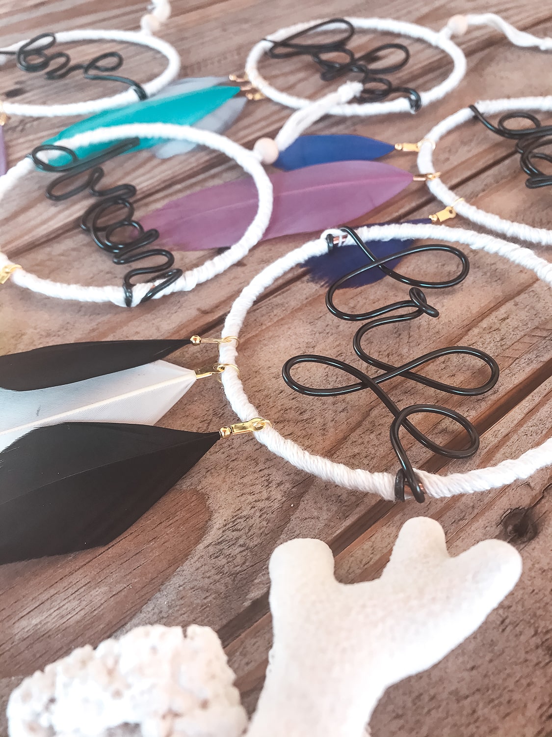 Déco plumes mini attrape-rêve mots | Grain de Fantaisies